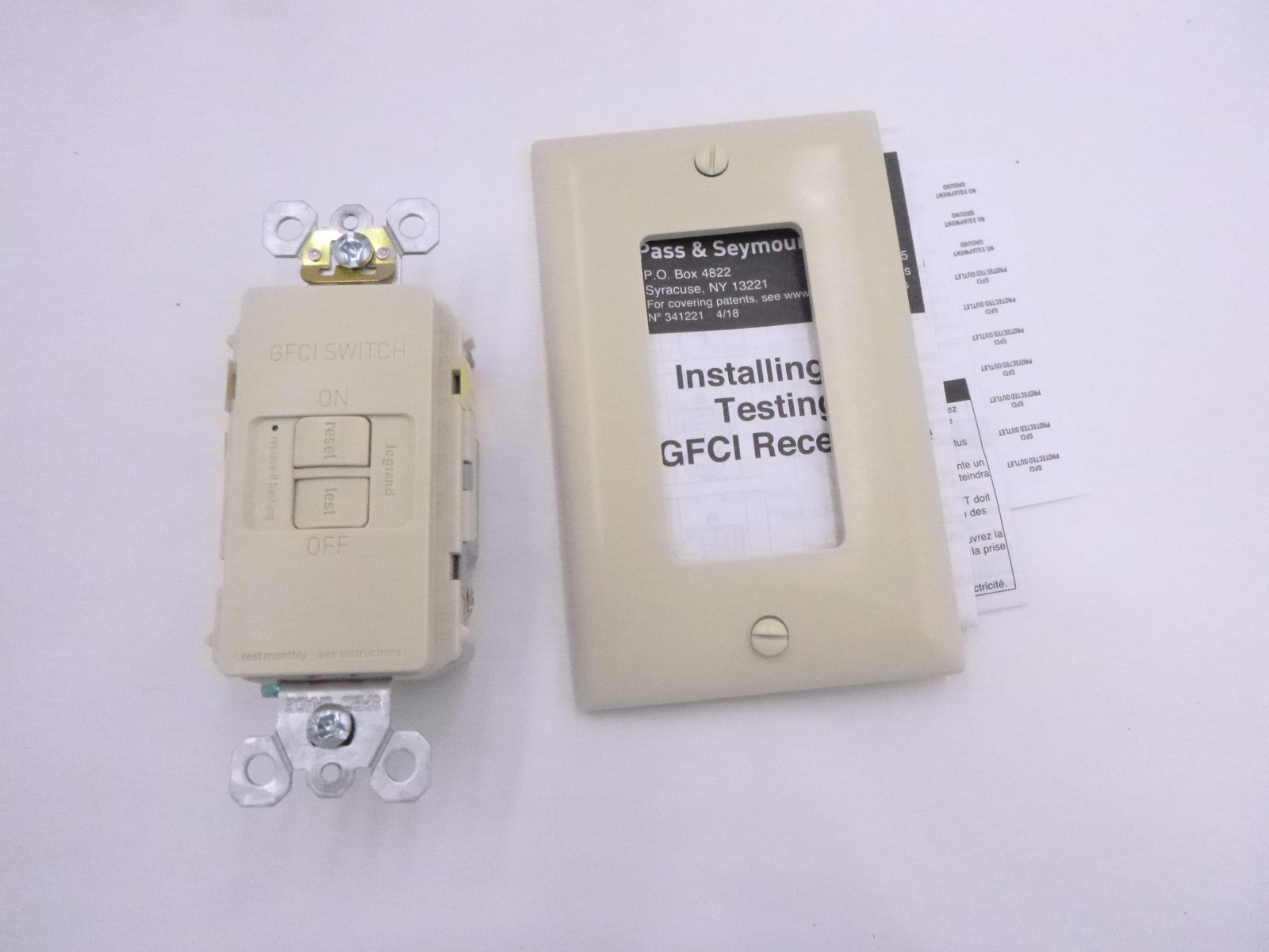 5 Pack Legrand Spec-Grade Dead Front 20A Self-Test GFCI Receptacle ...