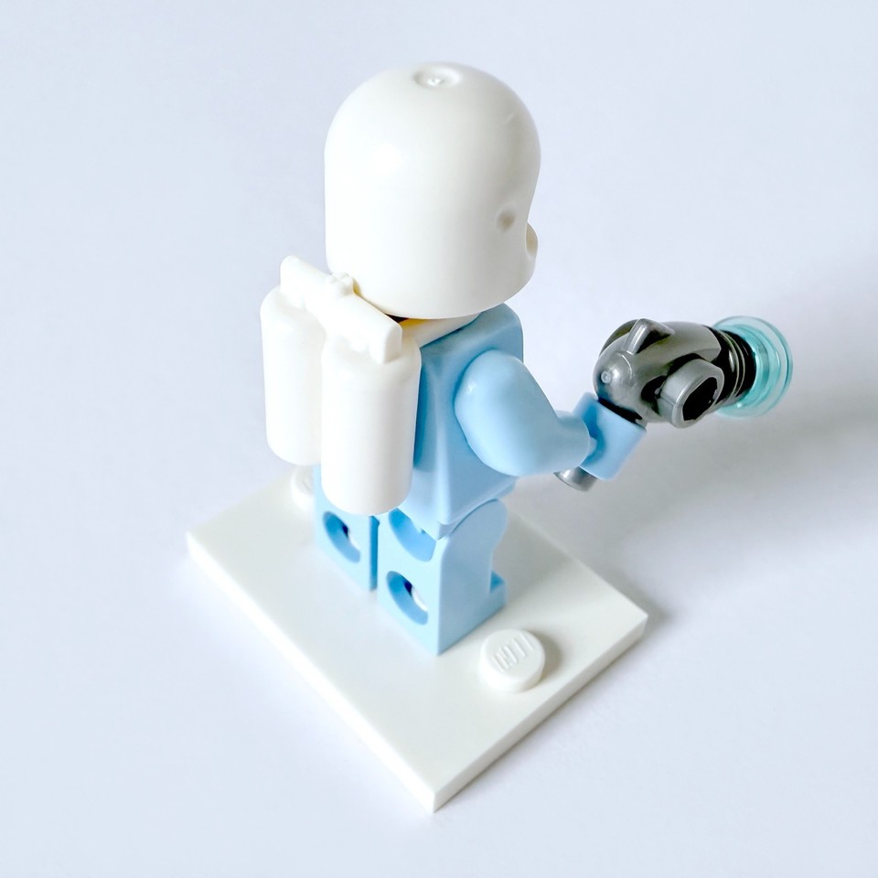 LEGO Space Classic Spaceman Astronaut Minifigure BAM Light Blue w ...