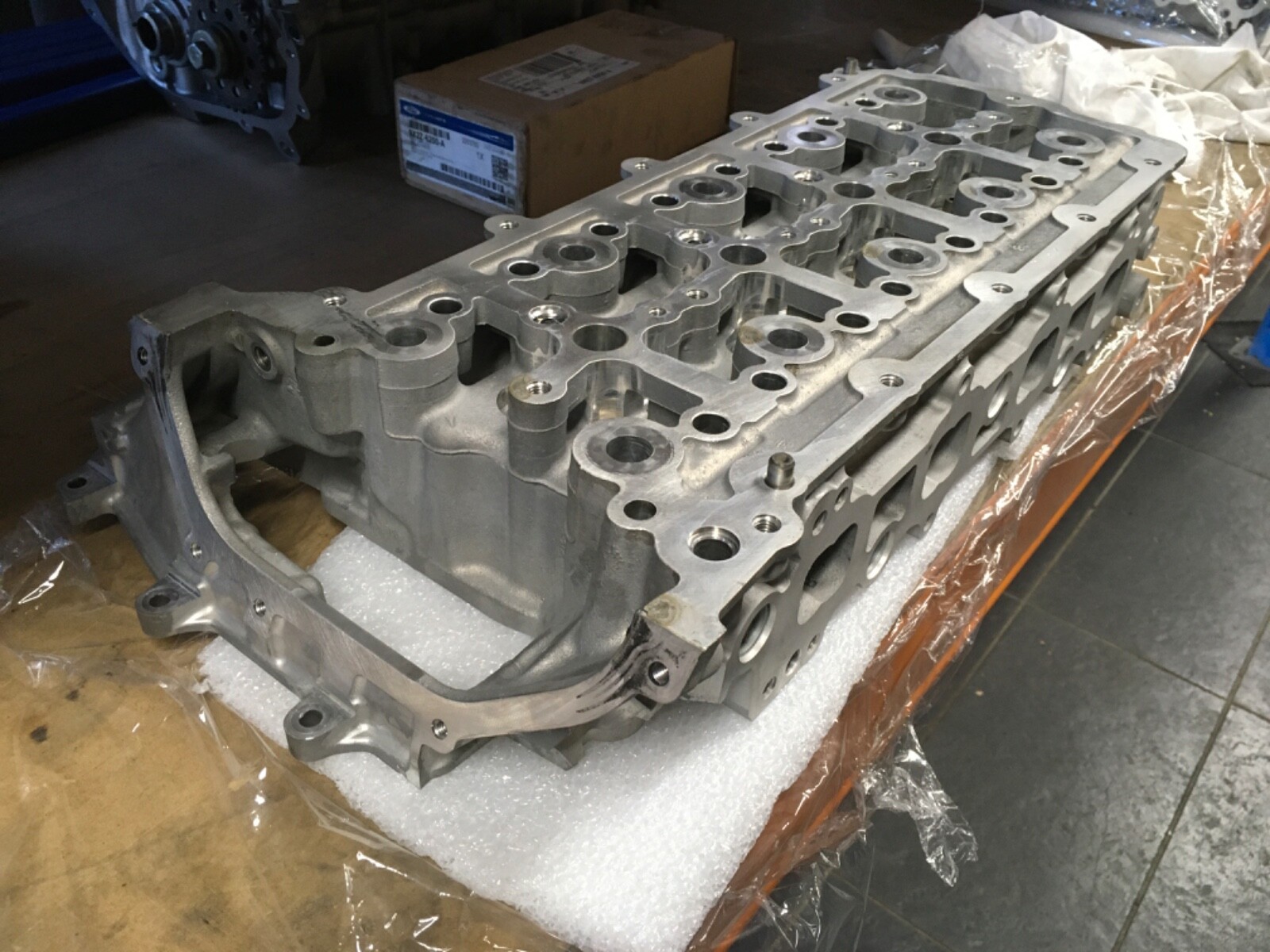 Reconditoned Cylinder Head Land Rover Jaguar TD4 2.0 G4D3 204DTD ...