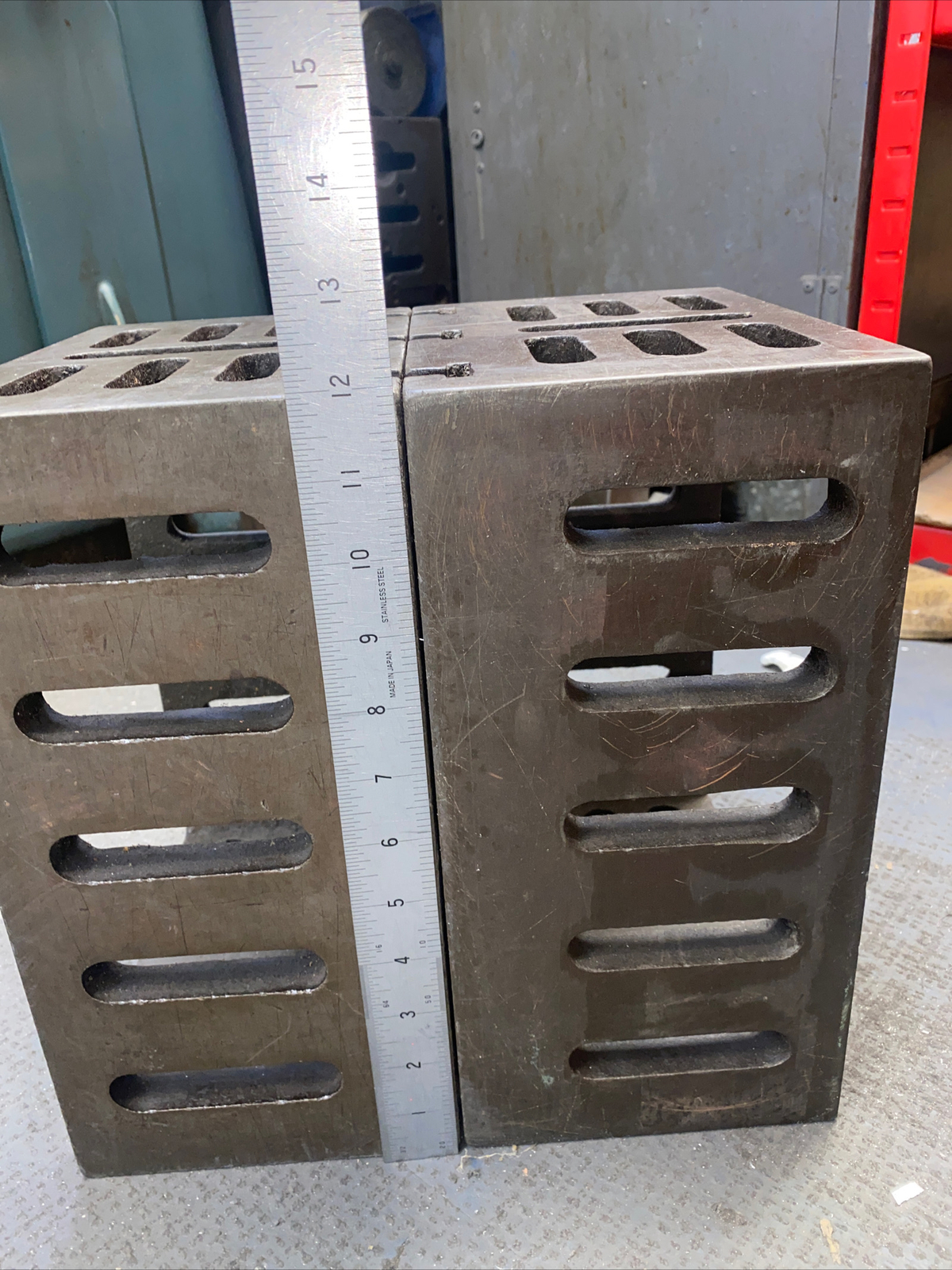 PAIR OF CAST IRON CUBES ANGLE PLATE PRECISION ENGINEER MACHINIST ...