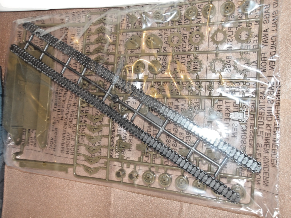 JOB LOT 4 WW11 1.35 AMERICAN TANKS UNMADE MODEL KITS,TAMIYA,ITALERI ...