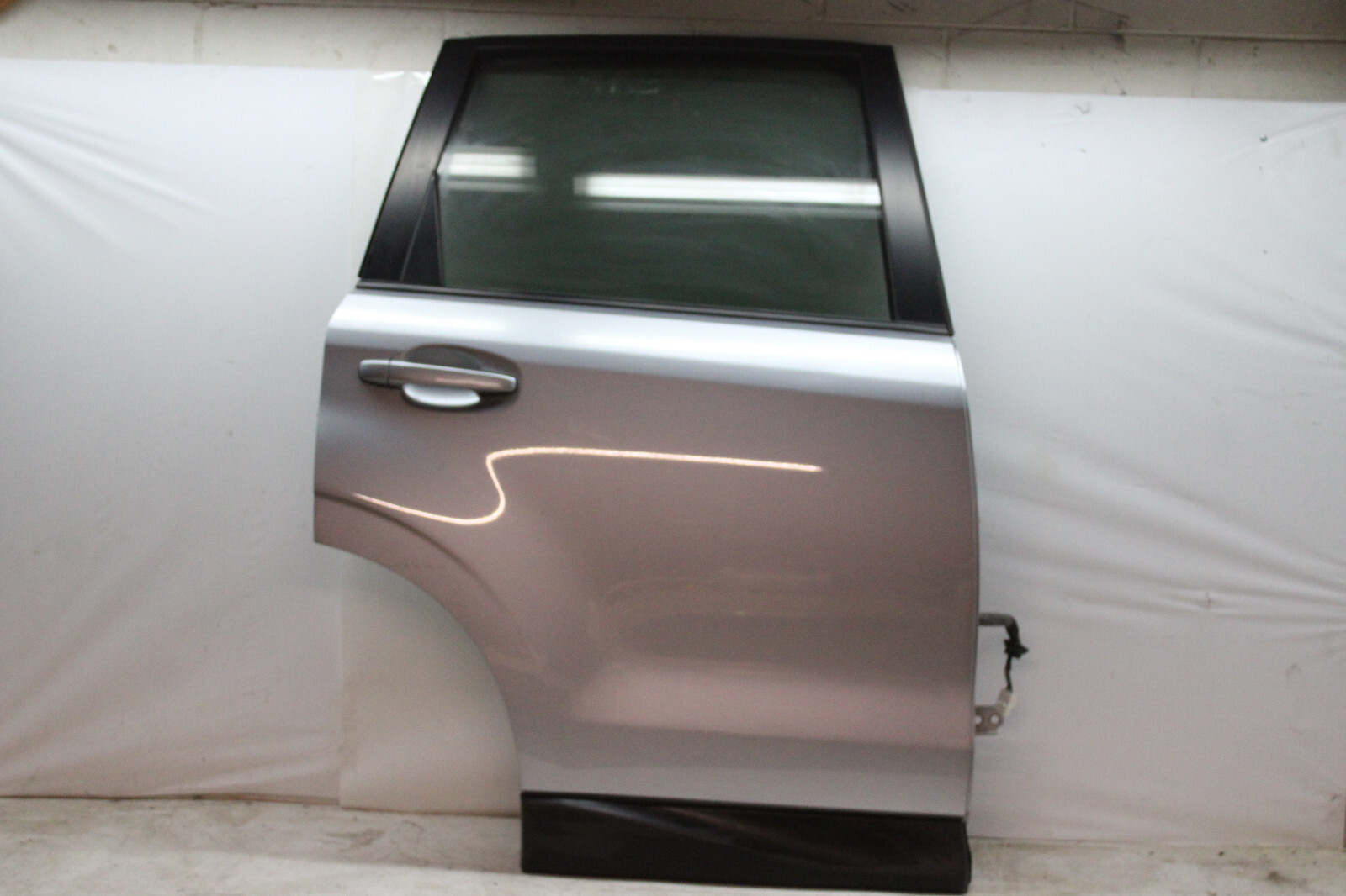 2015 SUBARU FORESTER REAR RIGHT DOOR ASSEMBLY SILVER G1U OEM 14 15 16 ...