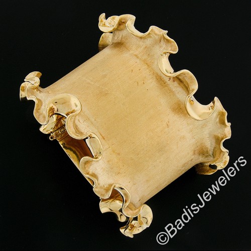 18k Solid Yellow Gold Brushed Ruffle Edge Very Wide Hinged Bangle ...