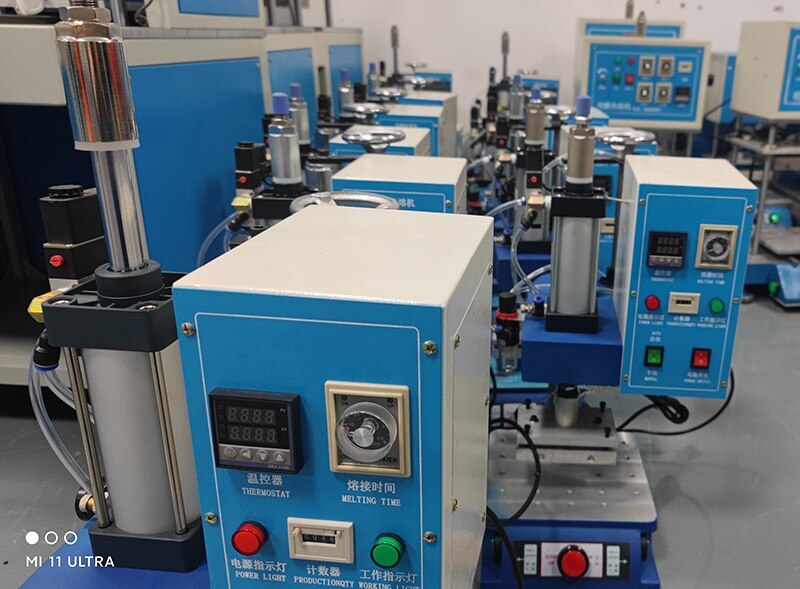 Desktop Plastic parts Hot melt riveting machine 1600W Small Plastic MP ...