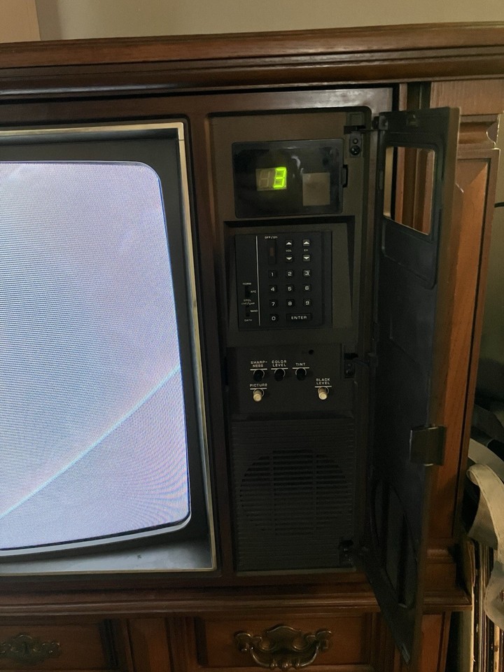 BIG 1986 Zenith Space Command Color Console TV w Remote SB5563GC 25 ...