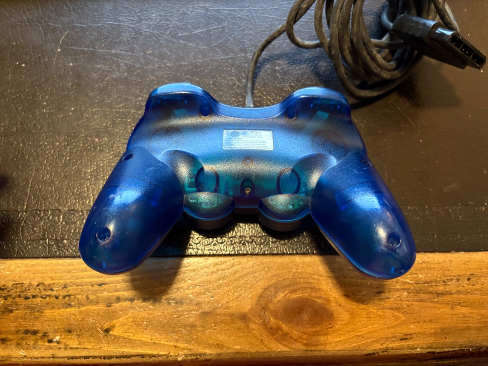 Pelican - Edge PL-6644 See Through Blue Corded Gaming Controller PS2 ...