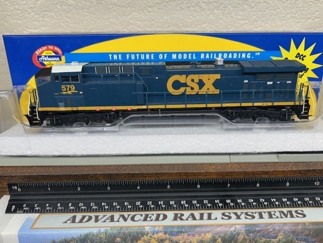CSX TRANSPORATION - AC4400 " CSX BLUE " LOCO- DC/DCC ready - HO Scale ...