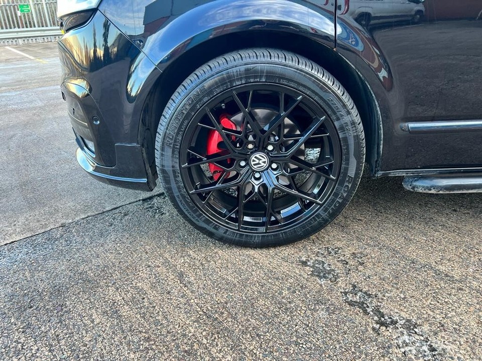 VW TRANSPORTER 18 " T6 T7 ALLOY WHEELS BLACK + MAXXIS AP3 ALL SEASON ...