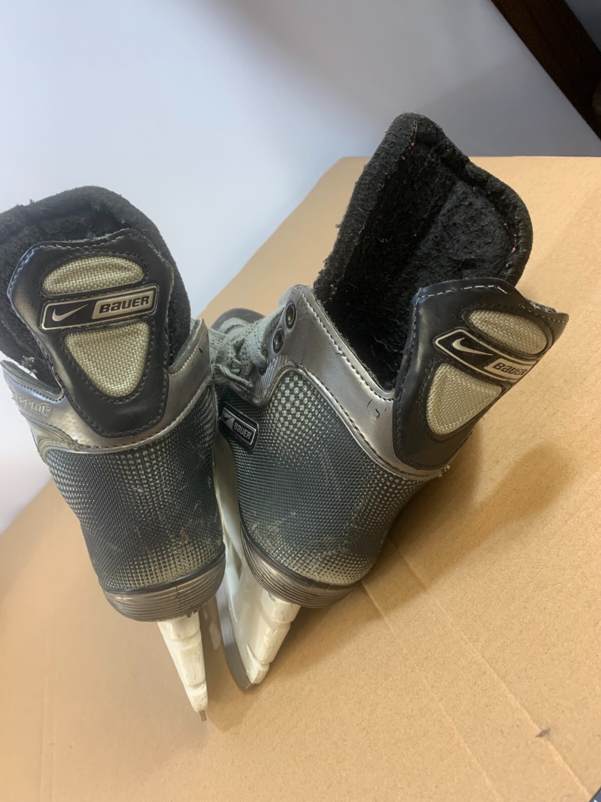 Kids Youth Boys Bauer Nike Ice Hockey Skates 1.5 US 2.5 Tuuk Blade ...