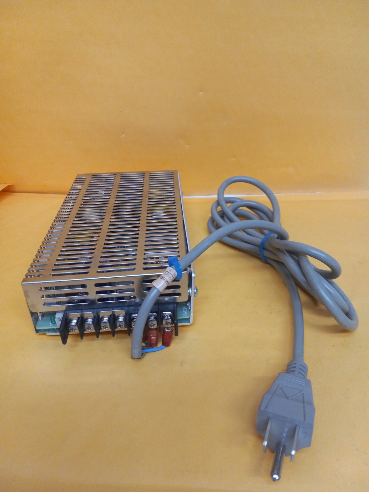 KGCOMP SPN150-24S , 115V INPUT 24V OUTPUT SPN150-24S POWER SUPPLY JAPAN ...