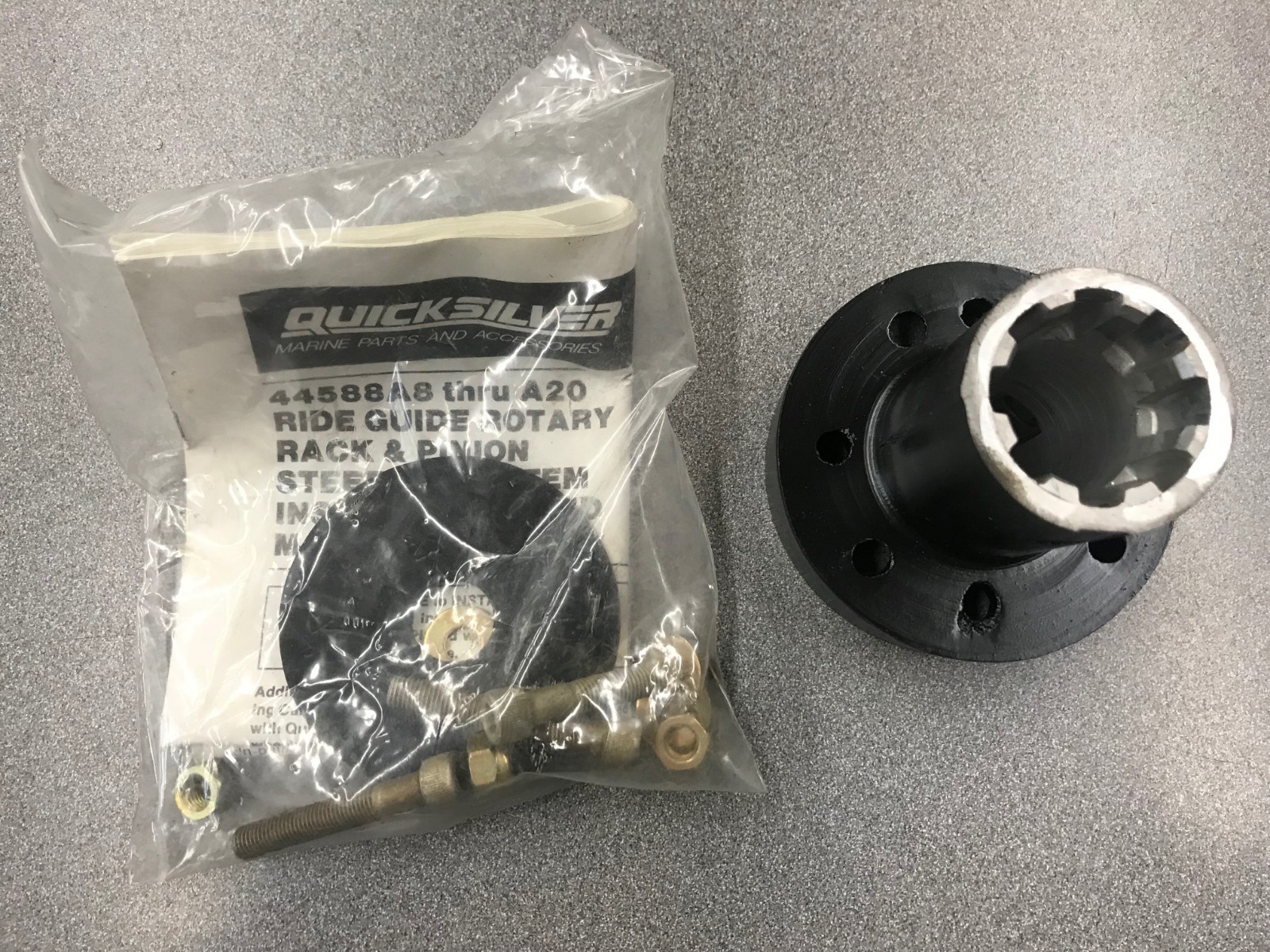 NOS OEM MERCURY QUICKSILVER STEERING POST ASSEMBLY PN 44419A5 ...