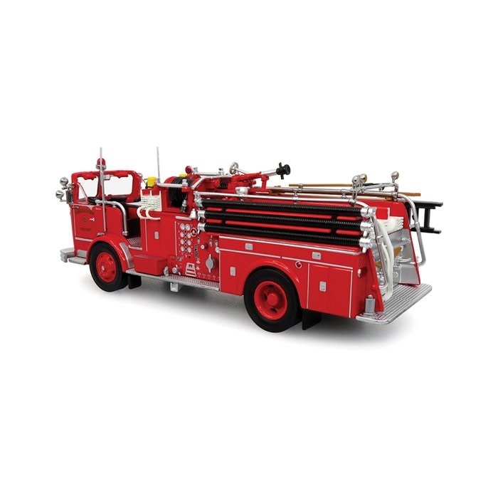 Iconic Replicas 50-0544 1:50 1965 Crown FireCoach: LACoFD Engine 51 ...