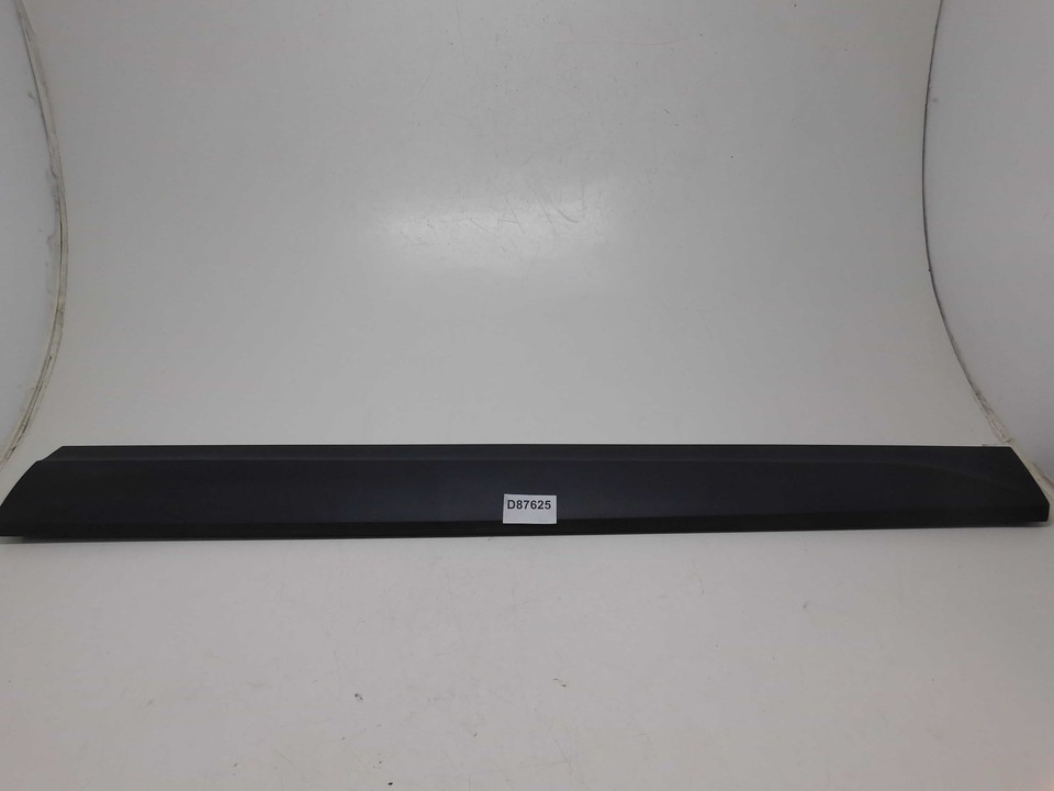 Moulure avant Droite Front Right Moulage Par Audi Q5 2008 8R0853960D ...