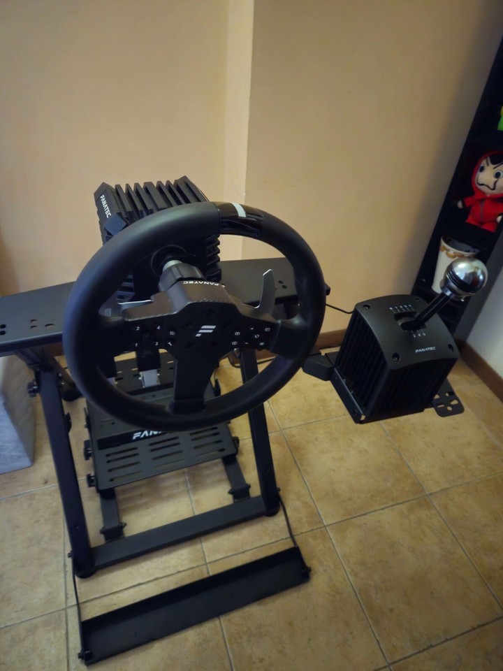 Fanatec Sim-Racing Setup (Completo). Stand, Pedali, Shifter & 5nm Wheel ...