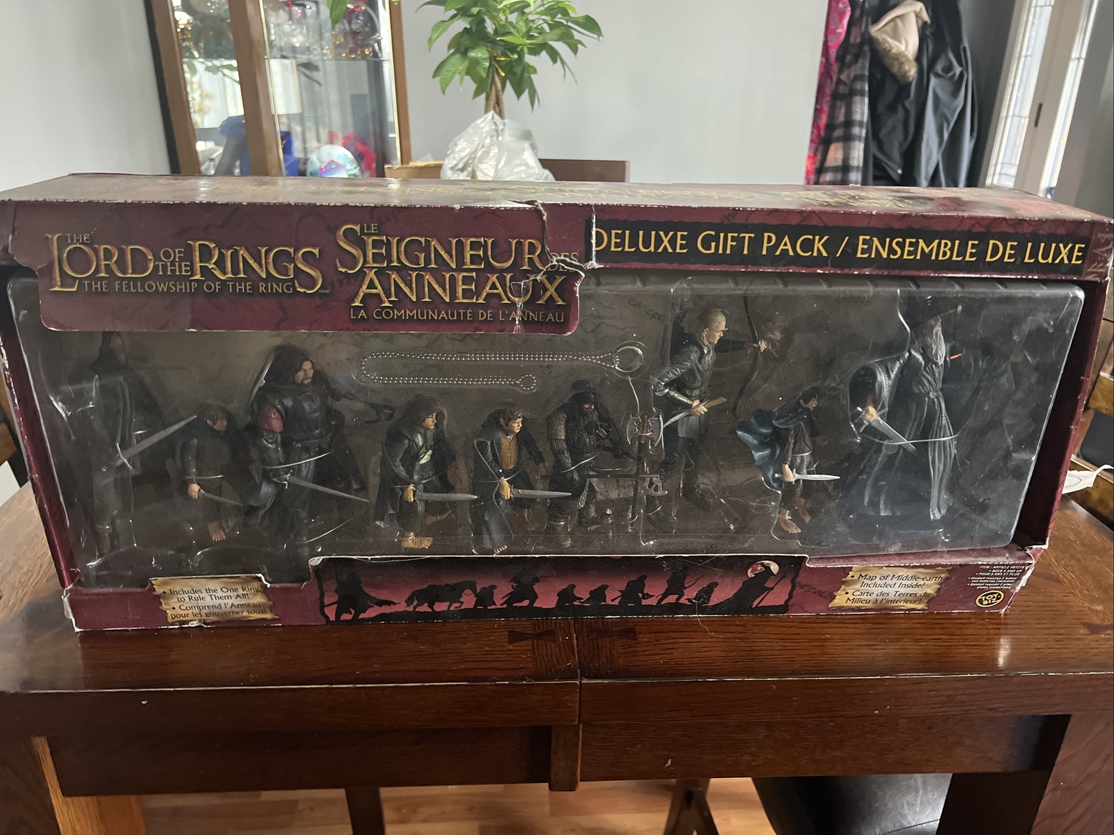 LOTR Fellowship of the Ring Deluxe Gift Pack TOYBIZ W/ RING & Map 2003 ...