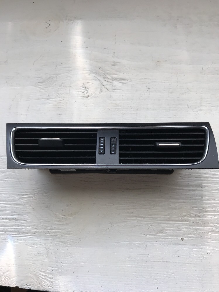 AUDI A4 CENTER DASH VENTS OEM 8T1 820 951 C OEM AIR PANEL | eBay