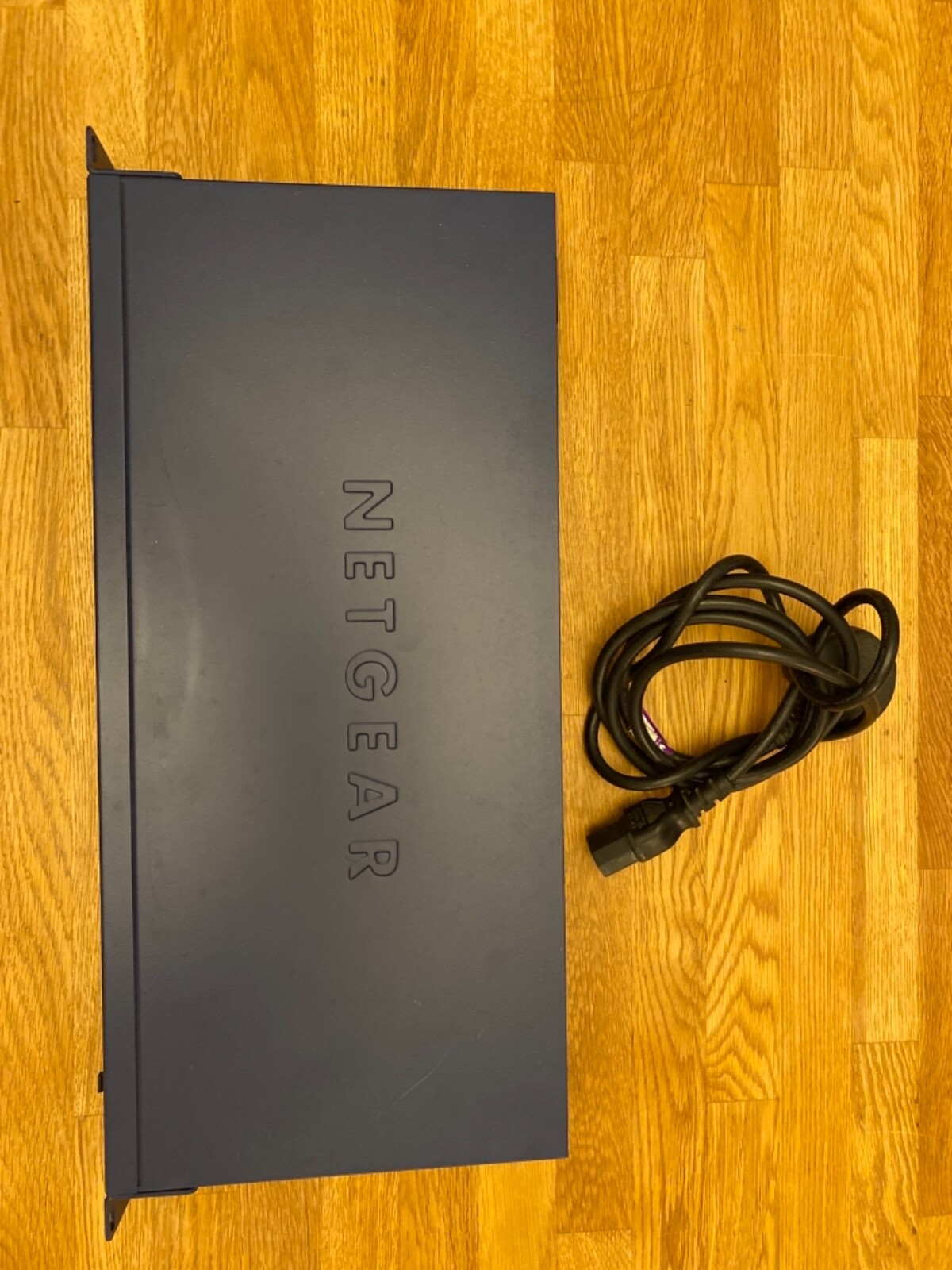 NETGEAR FS726T prosafe 24 port 10/100 smart switch with 2 Gigabit ports ...