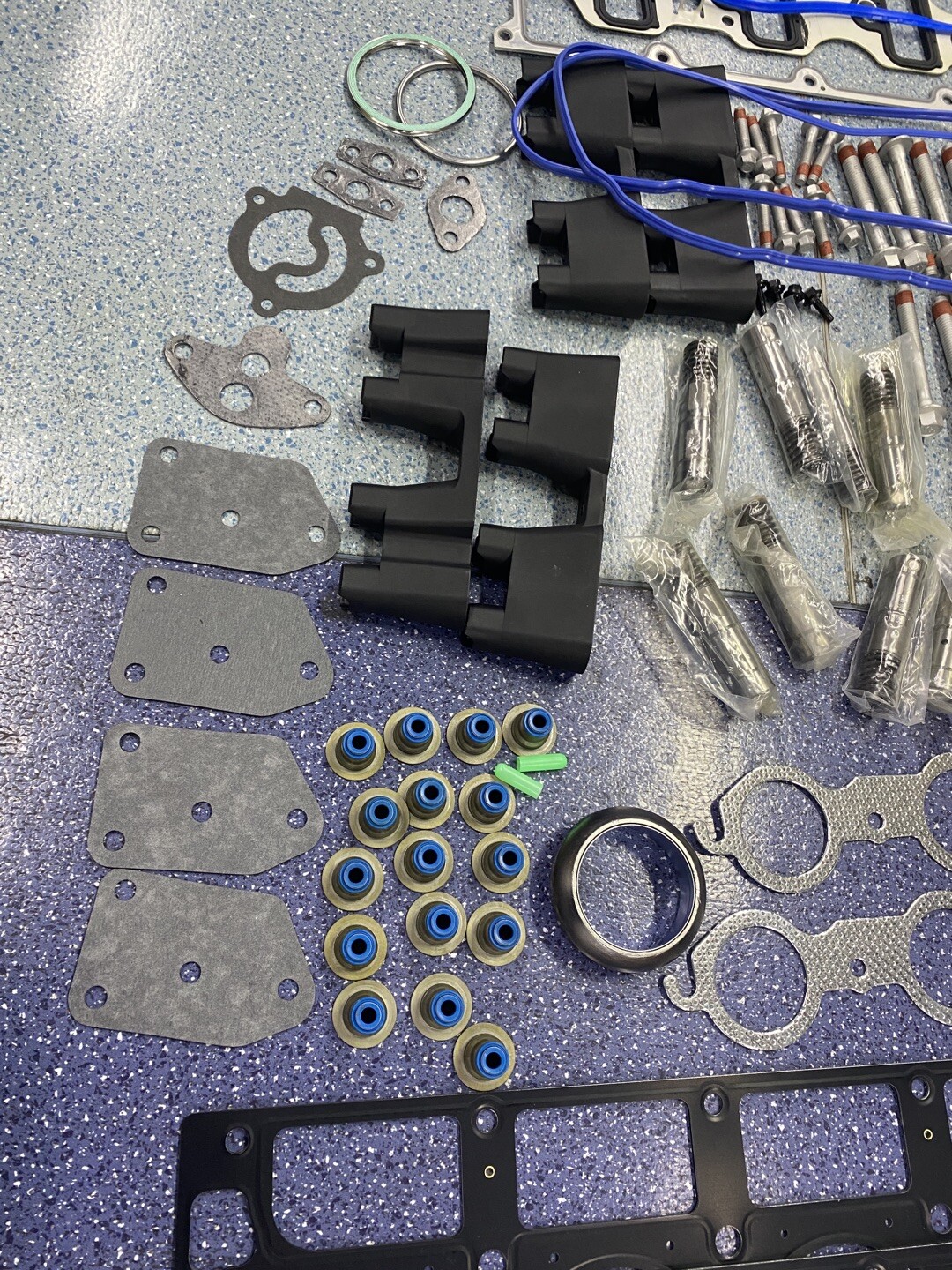 For Chevrolet GM 5.3 AFM Lifter Kit Head Gasket Set Head Bolts Lifter ...