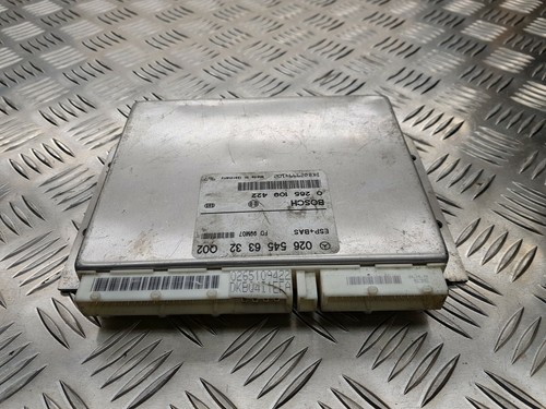 B84 Mercedes-Benz ESP Brake Control Unit Module 0265456332 0265109422 ...