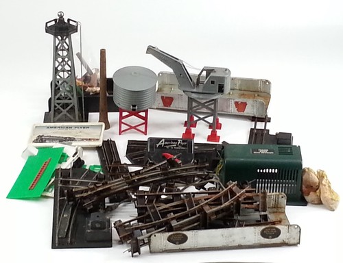 Large Lot Vintage American Flyer Gilbert Train Set Tracks Bridge Sold ...