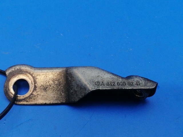 Mercedes-Benz CLS C219 W211 Diesel V6 other engine part A6420900241 ...