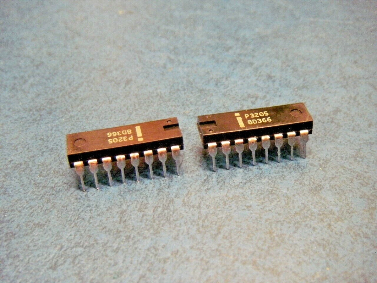Intel Integrated Circuit Chip