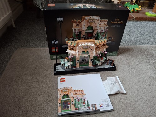 LEGO ICONS: French Cafe 10362 - Complete Set with Box and Instructions ...