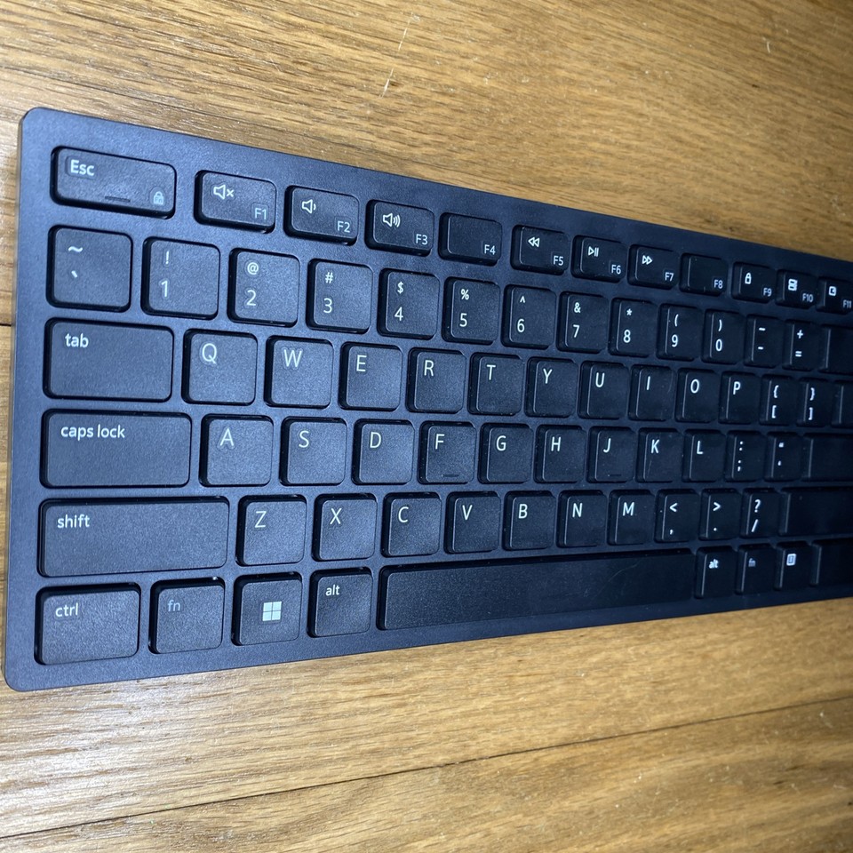 DELL Wireless KEYBOARD KB3121Wt Black Bluetooth - No USB Receiver ...