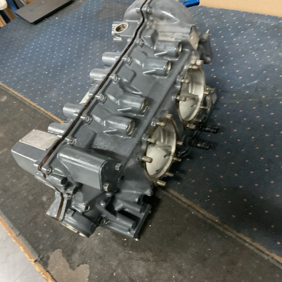 Lycoming O-320-H2AD Crankcase Assy P/N LW-18652 | eBay