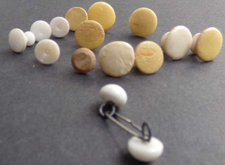 Vintage Cuff Links Shirt Collar Buttons Buttonhole Cream Wood Plastic ...