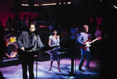Peter Kingsberry Anna La Cazio Clive Wright On 1985 American Bandstand ...