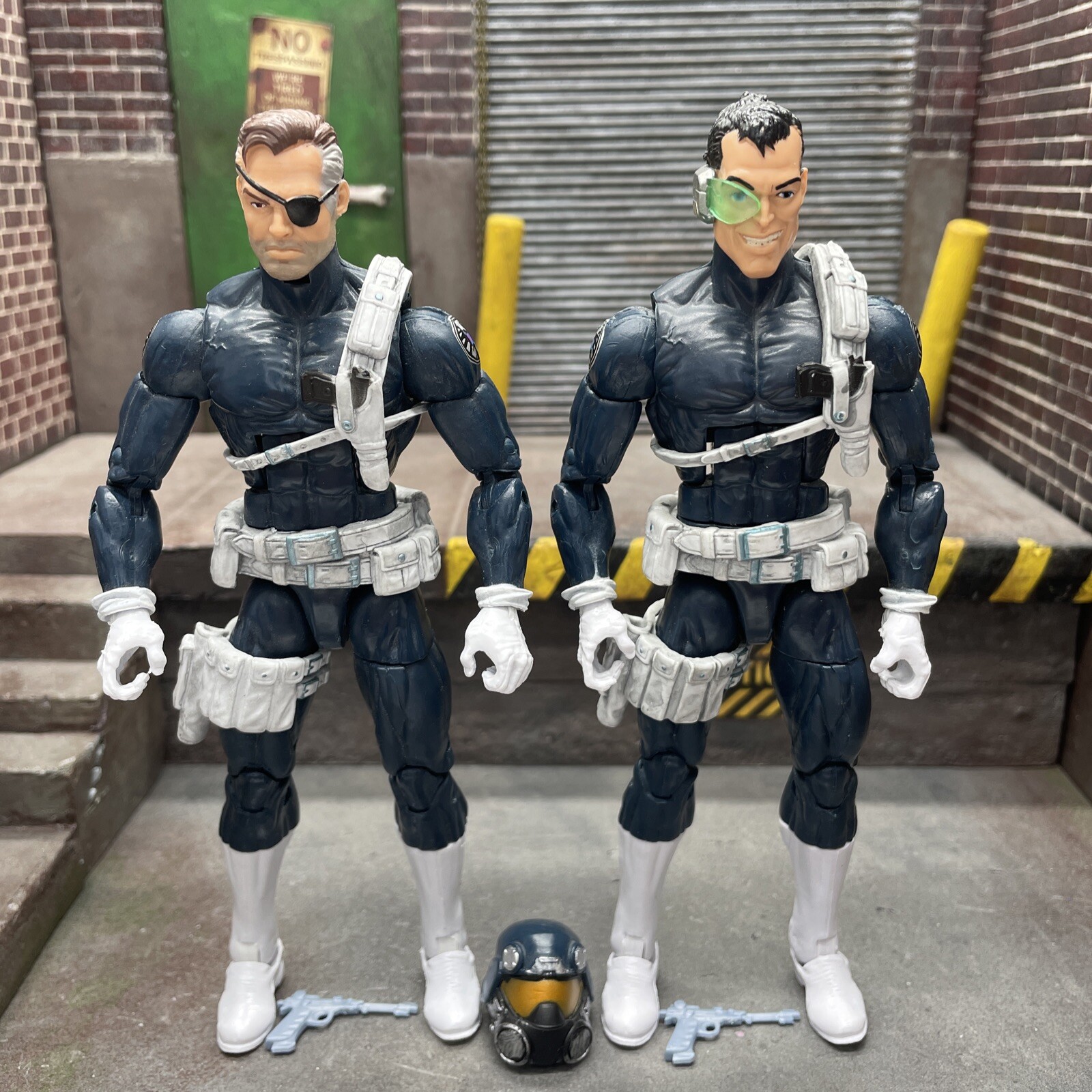 NICK FURY + SHIELD AGENT TROOPER Giant Man Series MARVEL LEGENDS 2015 ...