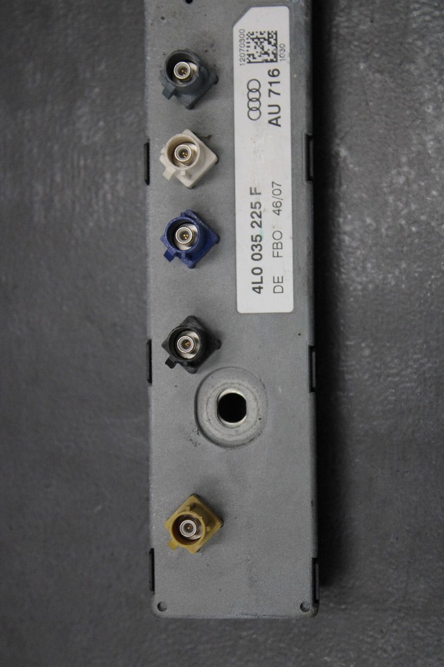 Antenna Amplifier Audi Q7 4L 4L0035225F | eBay