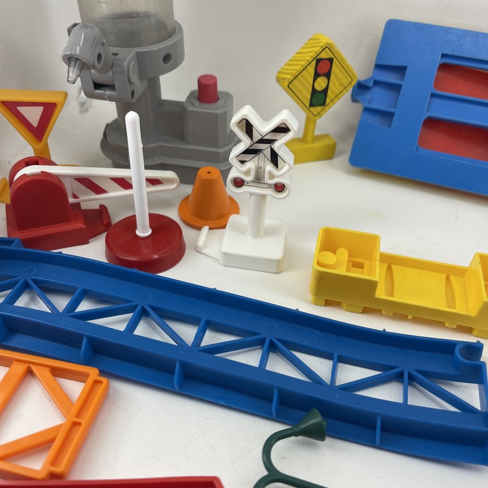 lot of 25 TOMY Trackmaster Thomas & Friends Red Draw Bridge extras 25 ...