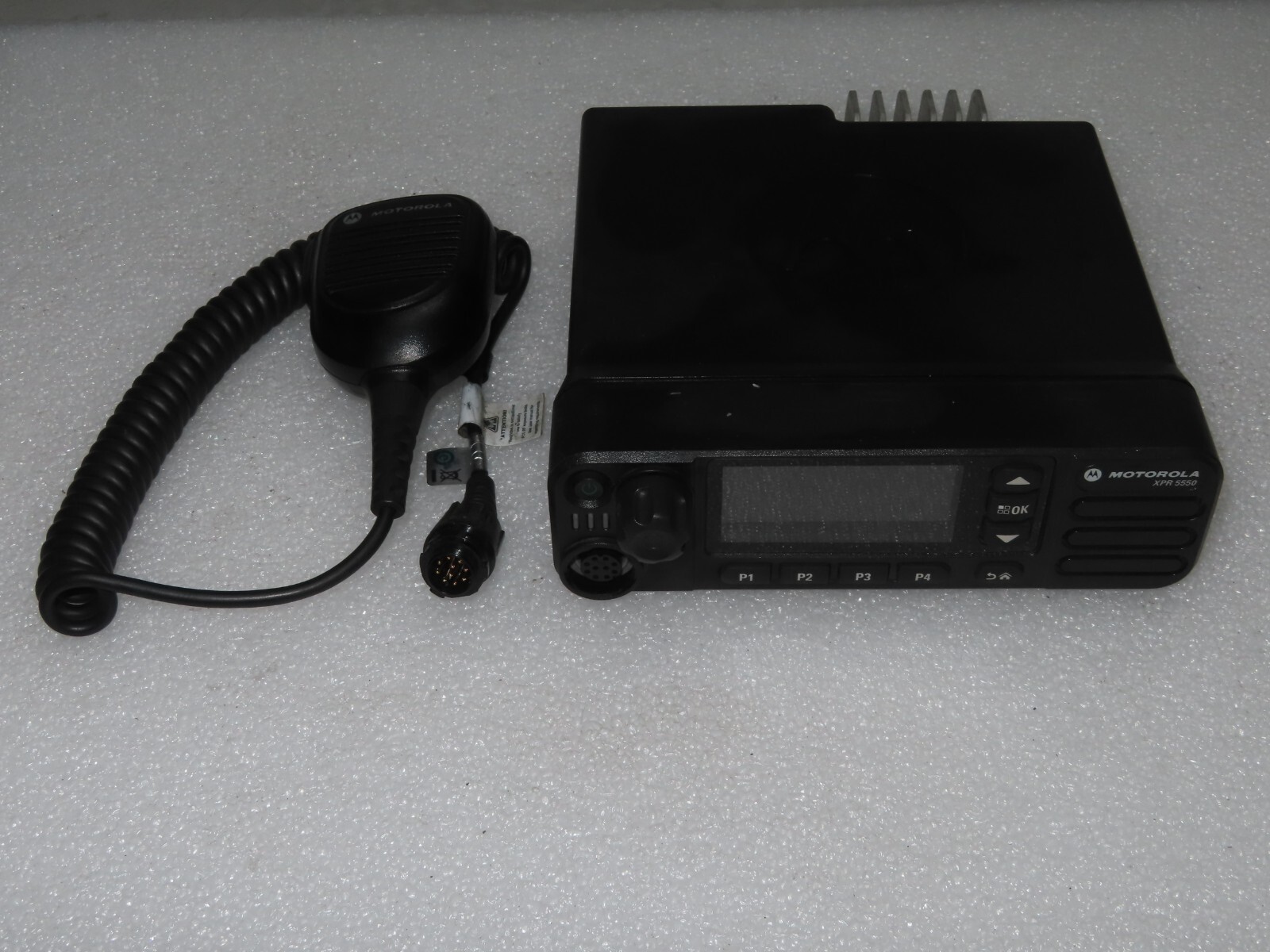 Motorola XPR5550 Radio AAM28TRN9KA1AN w/ mic | eBay