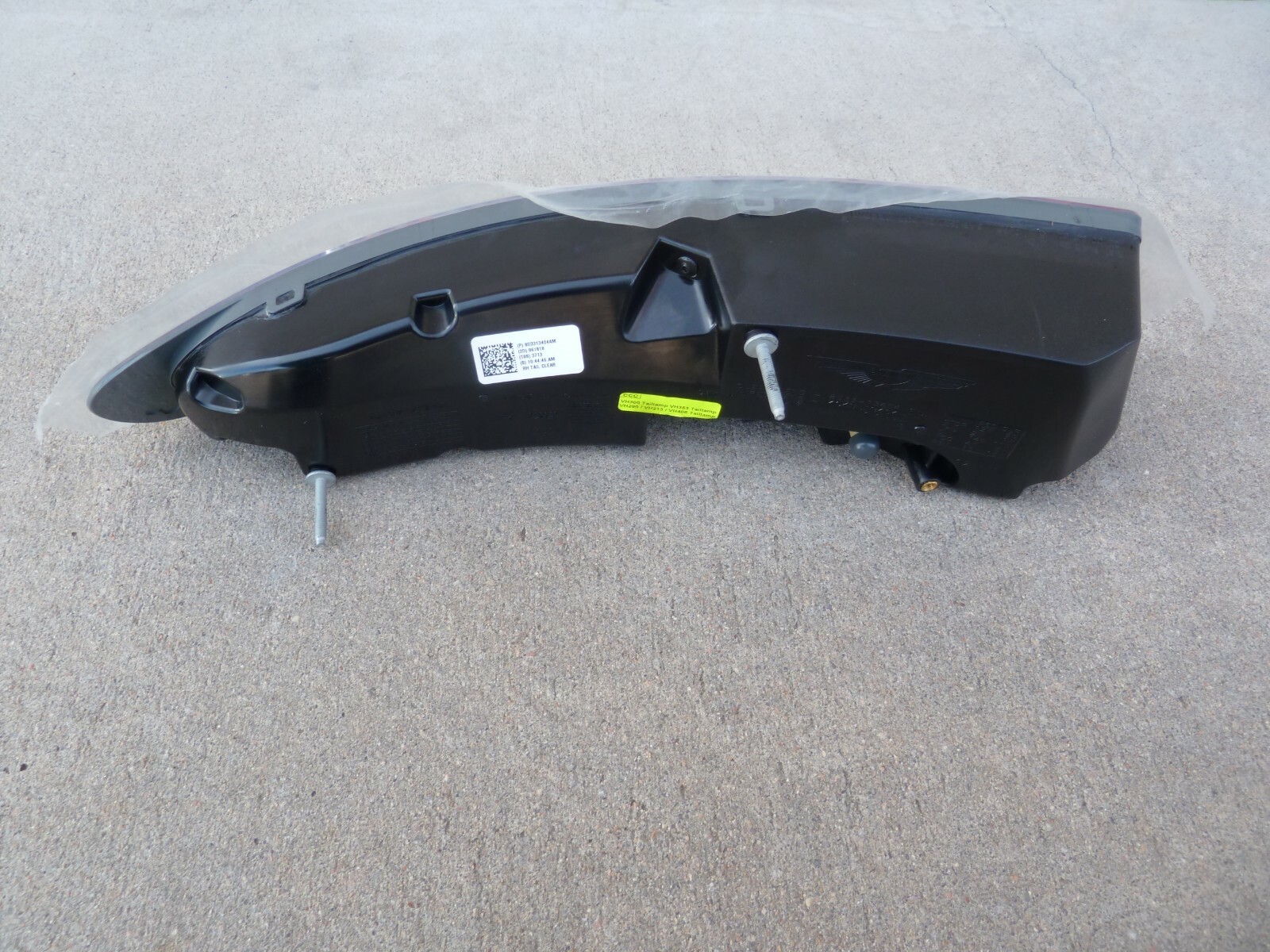 NEW ASTON MARTIN DBS DB9 Vantage Clear LED Right Tail light OEM | eBay