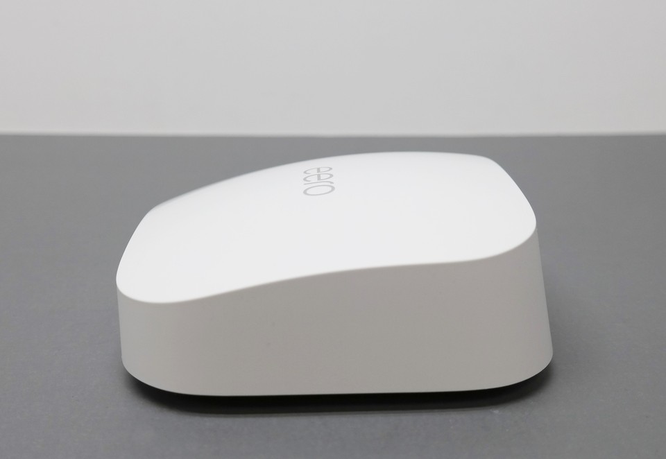 eero PRO 6E S010001 AX5400 Wi-Fi 6E Mesh Router | eBay