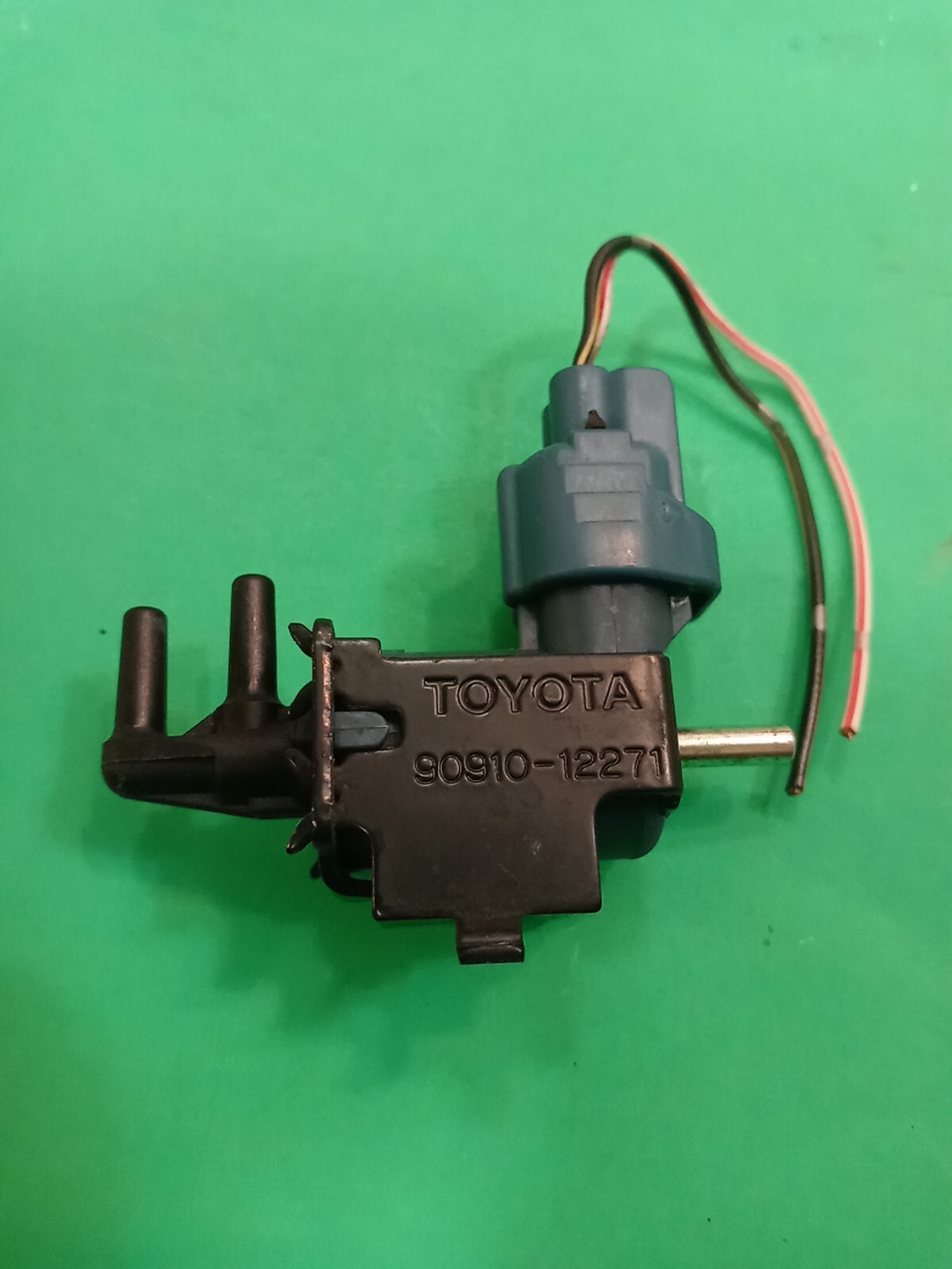 Genuine OEM Toyota Lexus 90910-12271 Vapor Canister Vacuum Switching ...