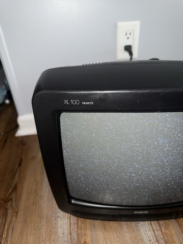 Vintage RCA E13205B 13" Inch CRT Retro Gaming TV Television | eBay