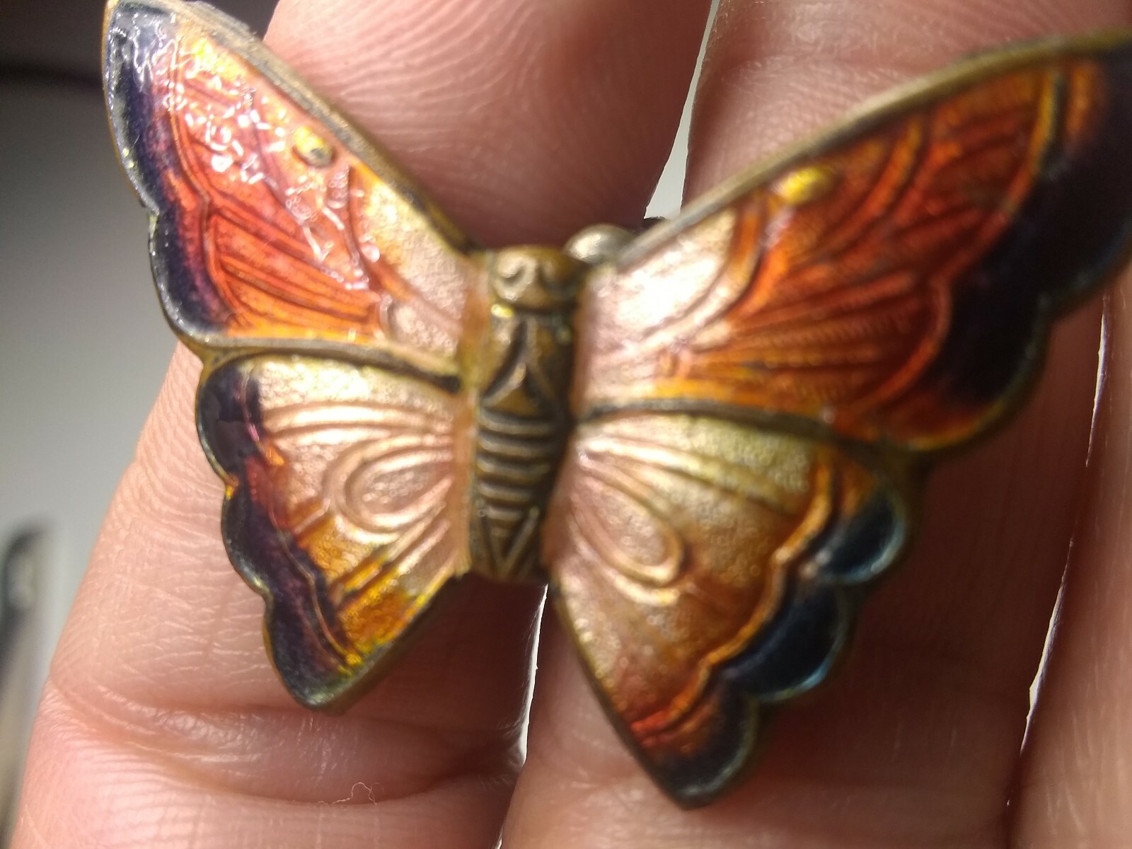 Authentic Vintage Butterfly Wing Art Deco Screwback E… - Gem