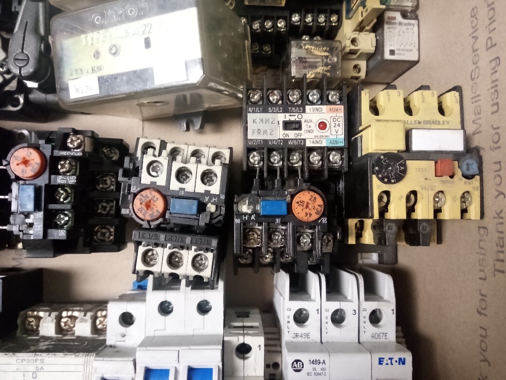 Lot of 15+ Misc Electrical Parts Contactors, Breakers, Relays, Switches ...