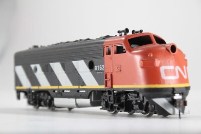 HO Athearn Canadian National F7A Powered Diesel Locomotive Zebra ...