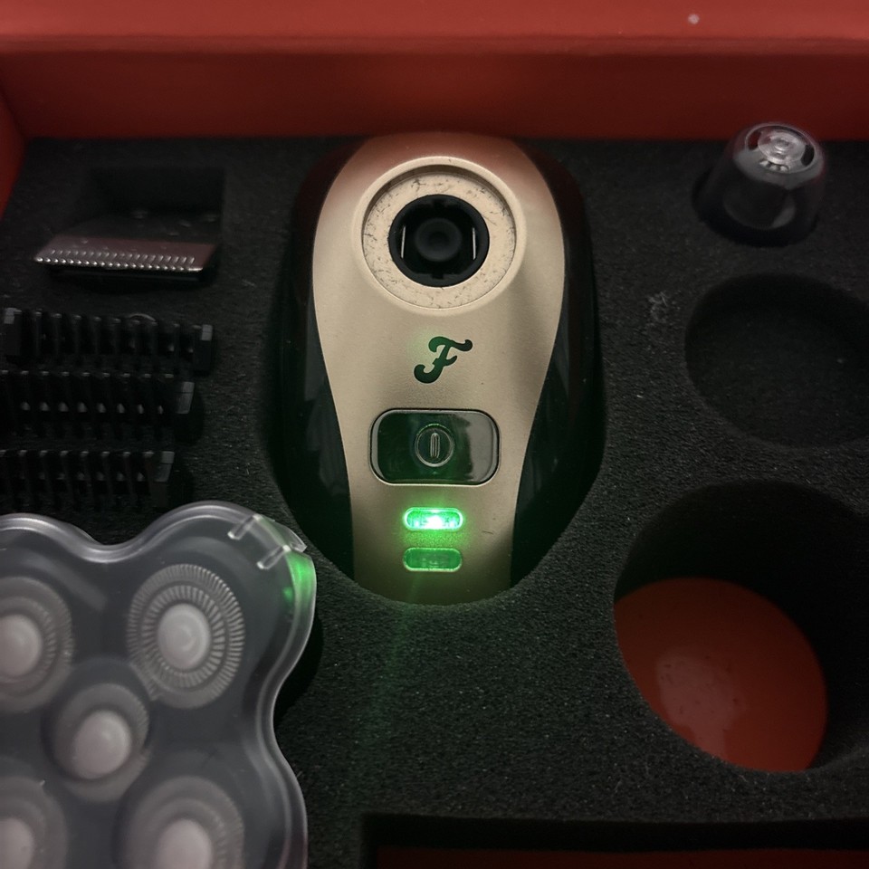 Freebird - Flex Series Shaving Kit - Men's Electric Rotary Shaver for ...