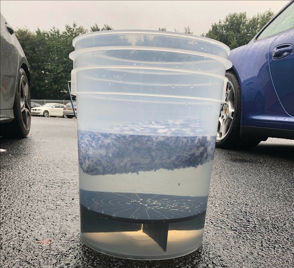 2 x The Ultimate Clear Transparent Car Wash Bucket 20L (5 Gallons) x 2 ...