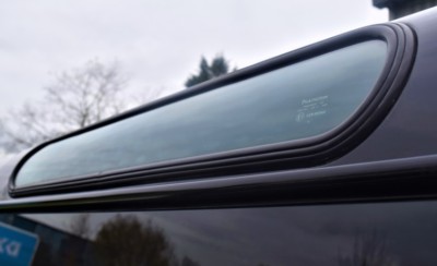 ALPINE WINDOW GLASS KIT & SEALS PAIR FOR LAND ROVER DEFENDER 90 110 83 ...