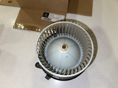 Mercedes E350 AC Air Conditioner Blower Motor W212 W207 A2128200708 12 ...