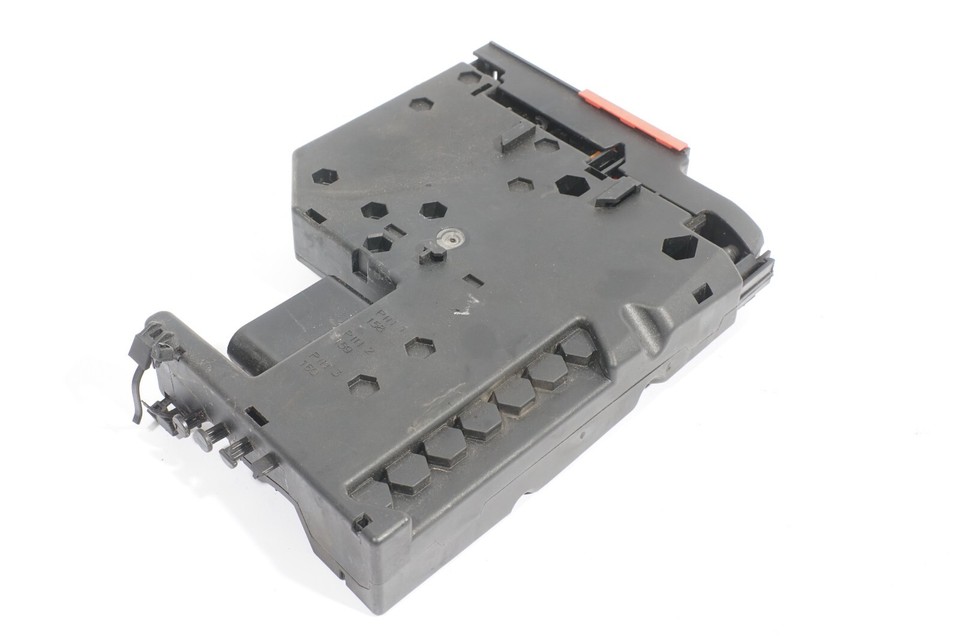 2008-2014 MERCEDES BENZ C300 4MATIC W204 POWER DISTRIBUTION TERMINAL ...