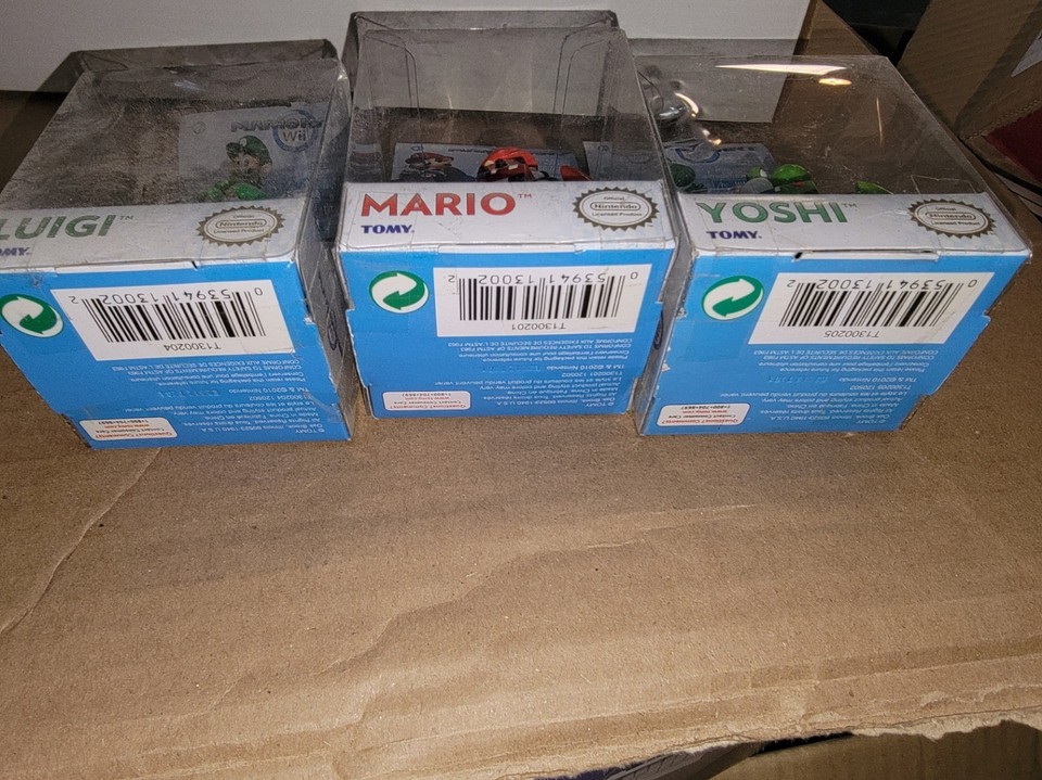 Mario Kart Wii Mario, Luigi & Yoshi Tomy X3 2010 Brand New 2-1 Action ...