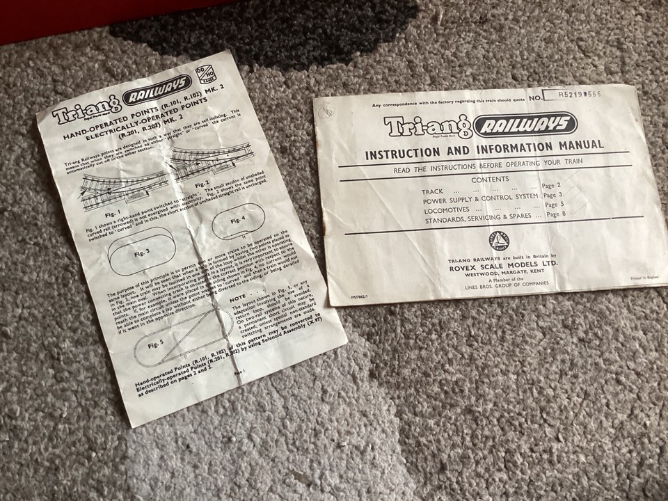 Triang Railways RE.3 starter set 00 gauge model railway, extra wagon ...