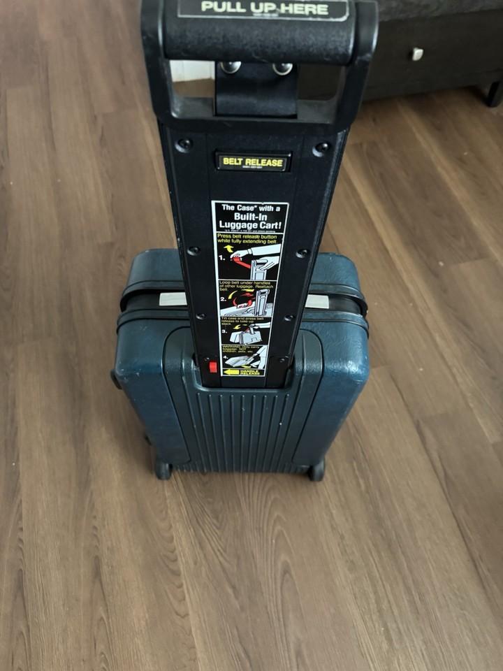 VINTAGE SAMSONITE PROFILE II Blue CARRY ON 2 WHEELED HARDCASE LUGGAGE ...